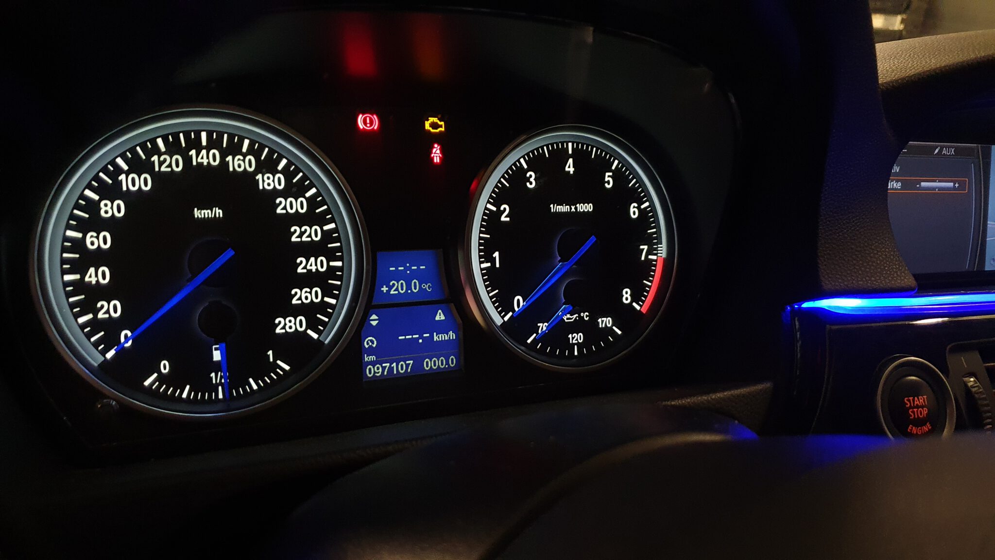 Tacho LED-Umbau für BMW 1er 3er E81 E82 E87 E89 E90 E91 E92 E93 - CarHex