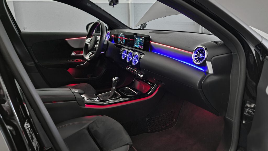 Ambientebeleuchtung für Mercedes CLA C118 + Einbau - CarHex