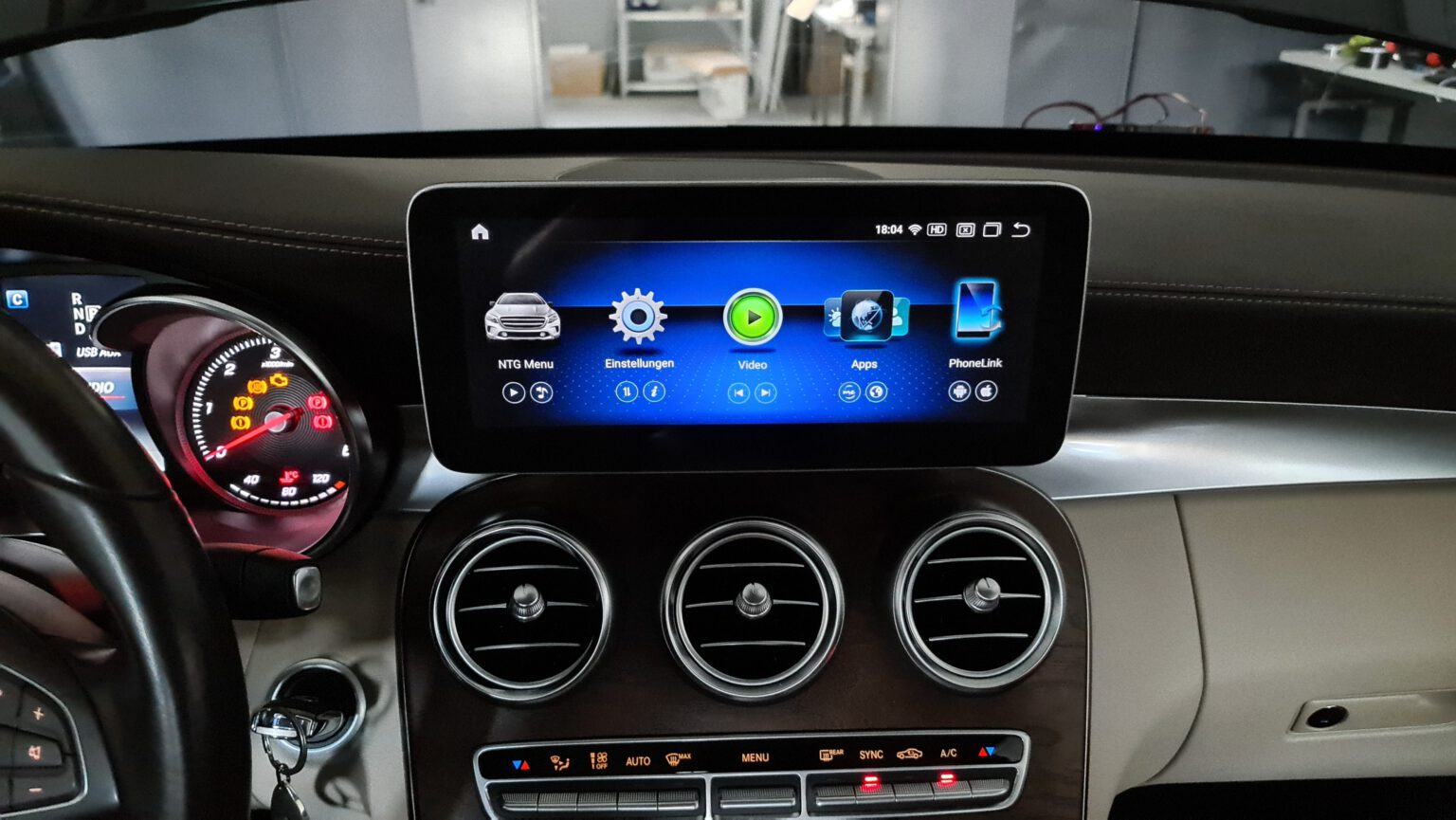 Android-Navi (+ CarPlay & Einbau) für Mercedes C-Klasse W205 - CarHex