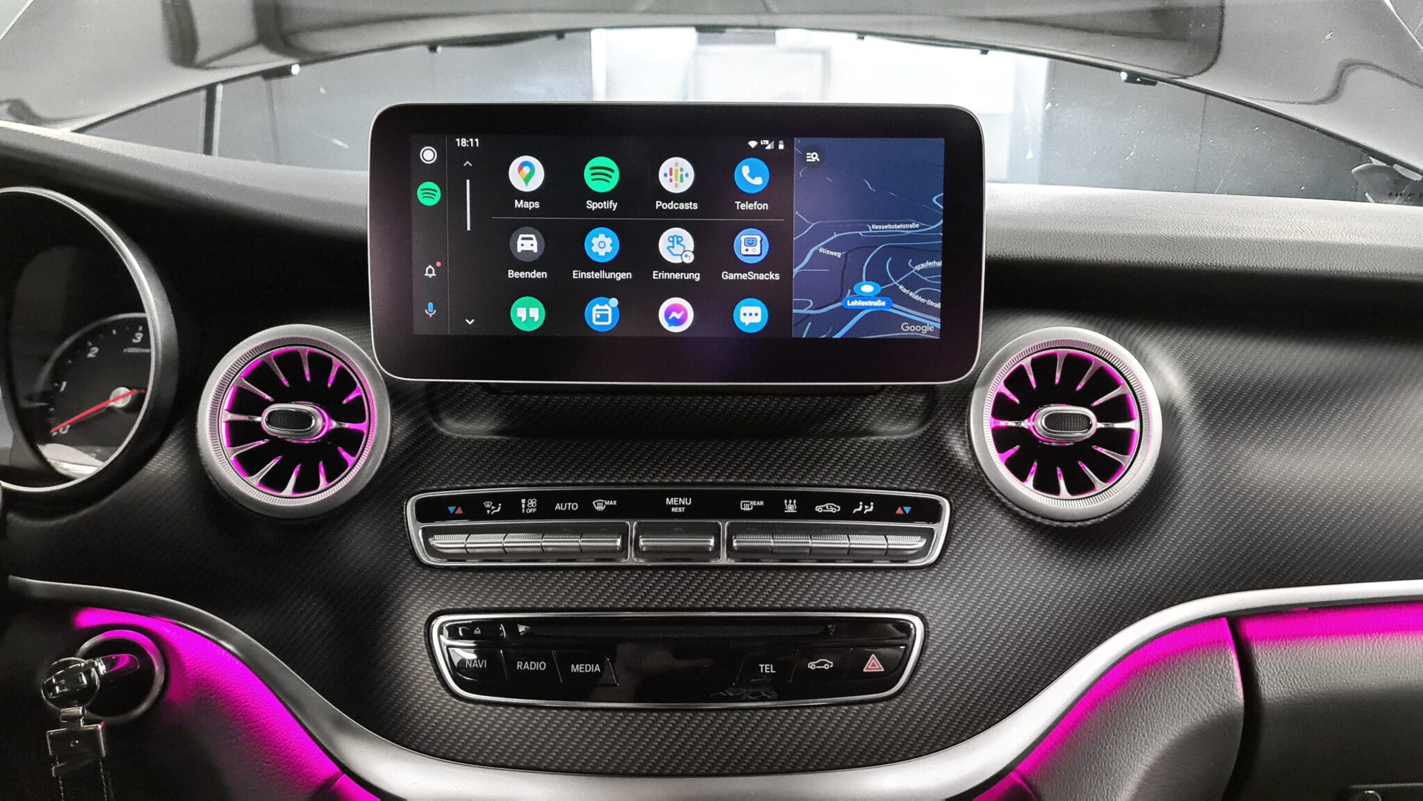 Android-Navi (+ CarPlay & Einbau) für Mercedes V-Klasse W447 - CarHex