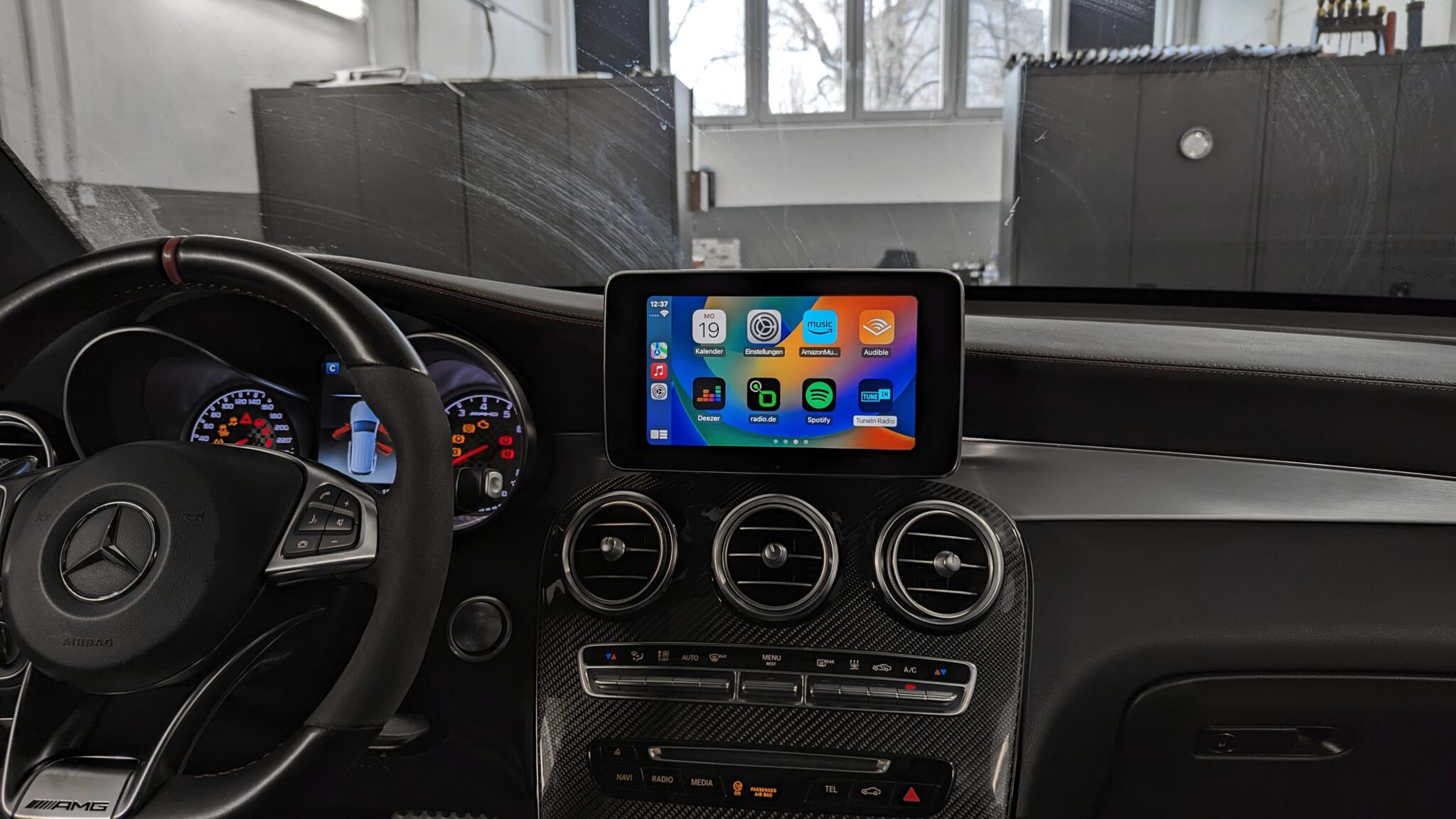 Apple-CarPlay & Android-Auto für Mercedes C-Klasse W205 - CarHex