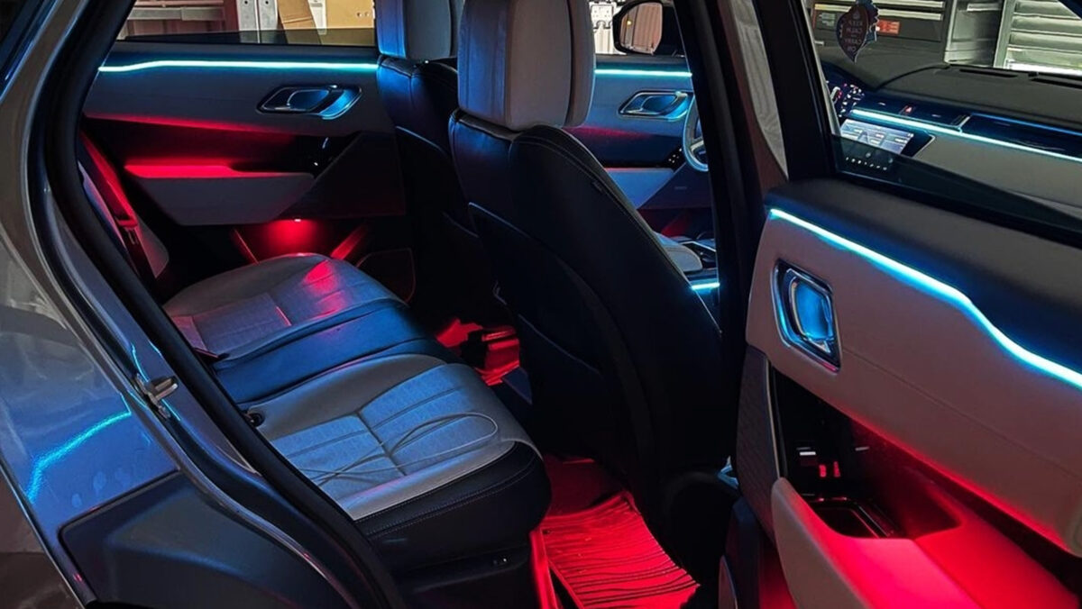Ambientebeleuchtung für Range Rover Velar inkl. Einbau - CarHex