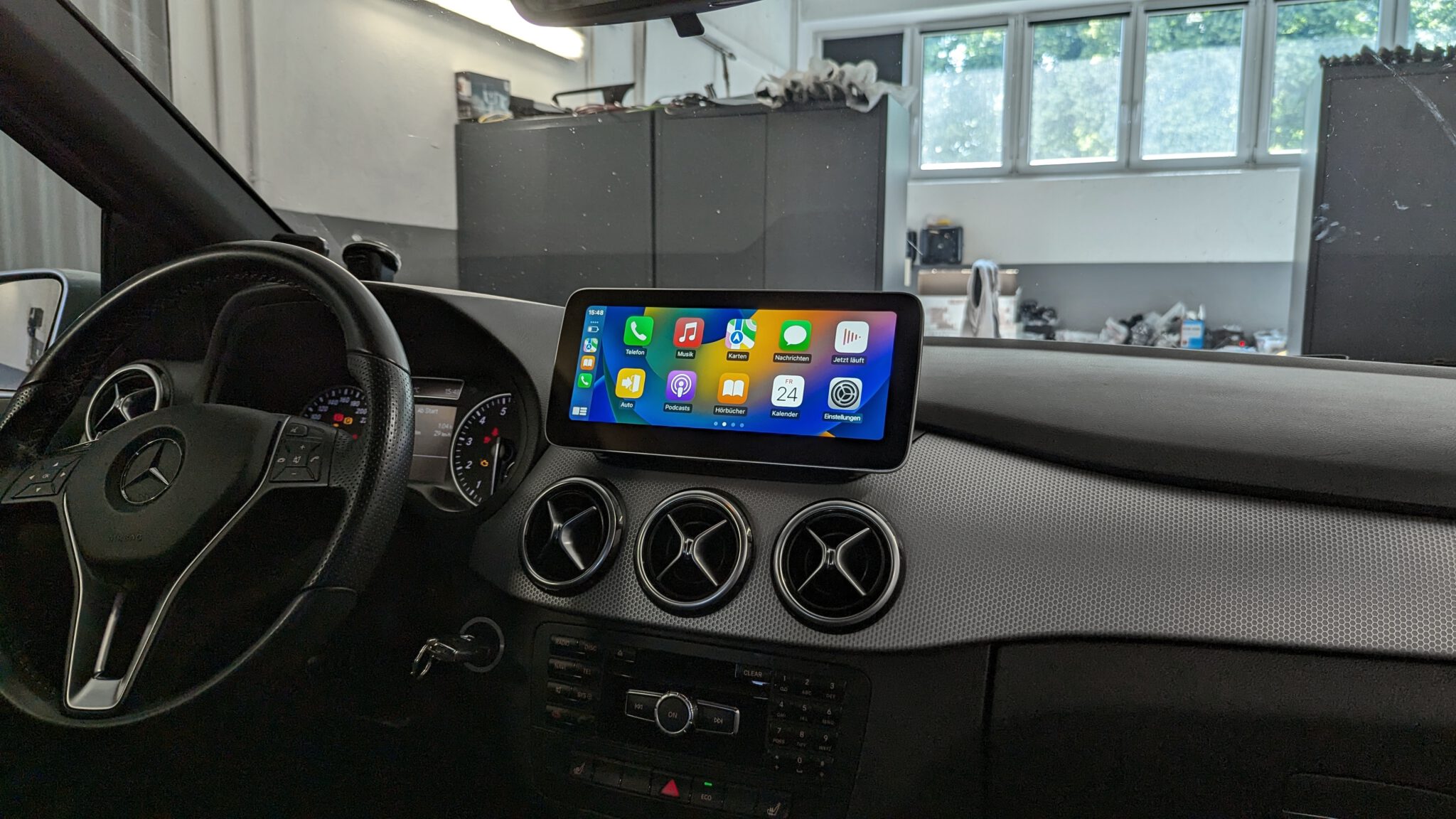 Android-Navi mit CarPlay + Einbau - Mercedes B-Klasse W246 - CarHex